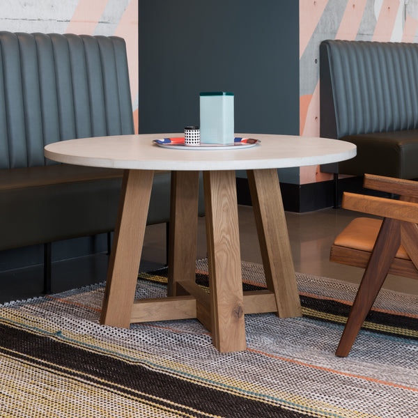 CROSS FRAME-BASE MEETING TABLE - Hugo & Hoby